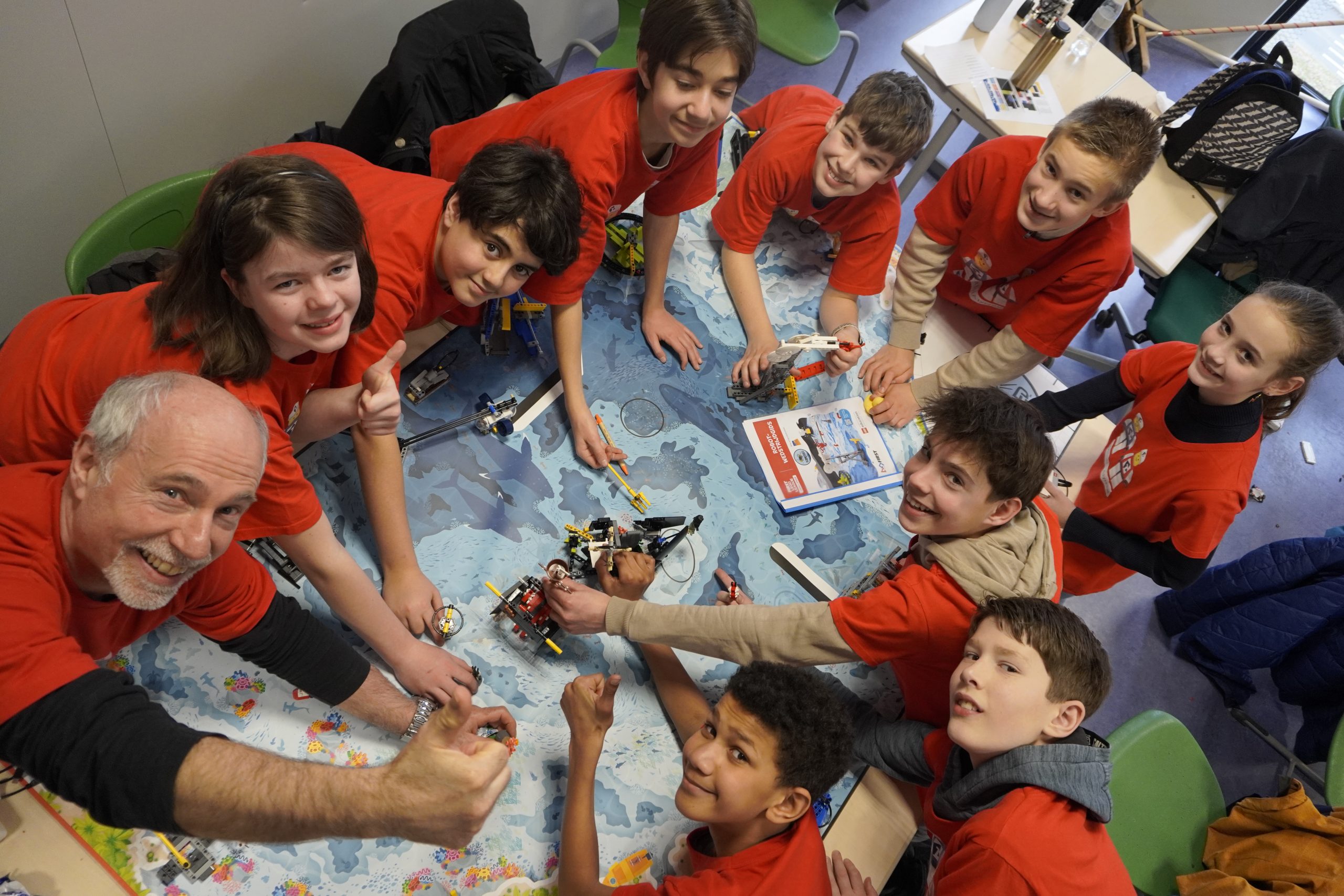 Succesvolle deelname Theresialyceum aan First Lego League op Campus 013 ...